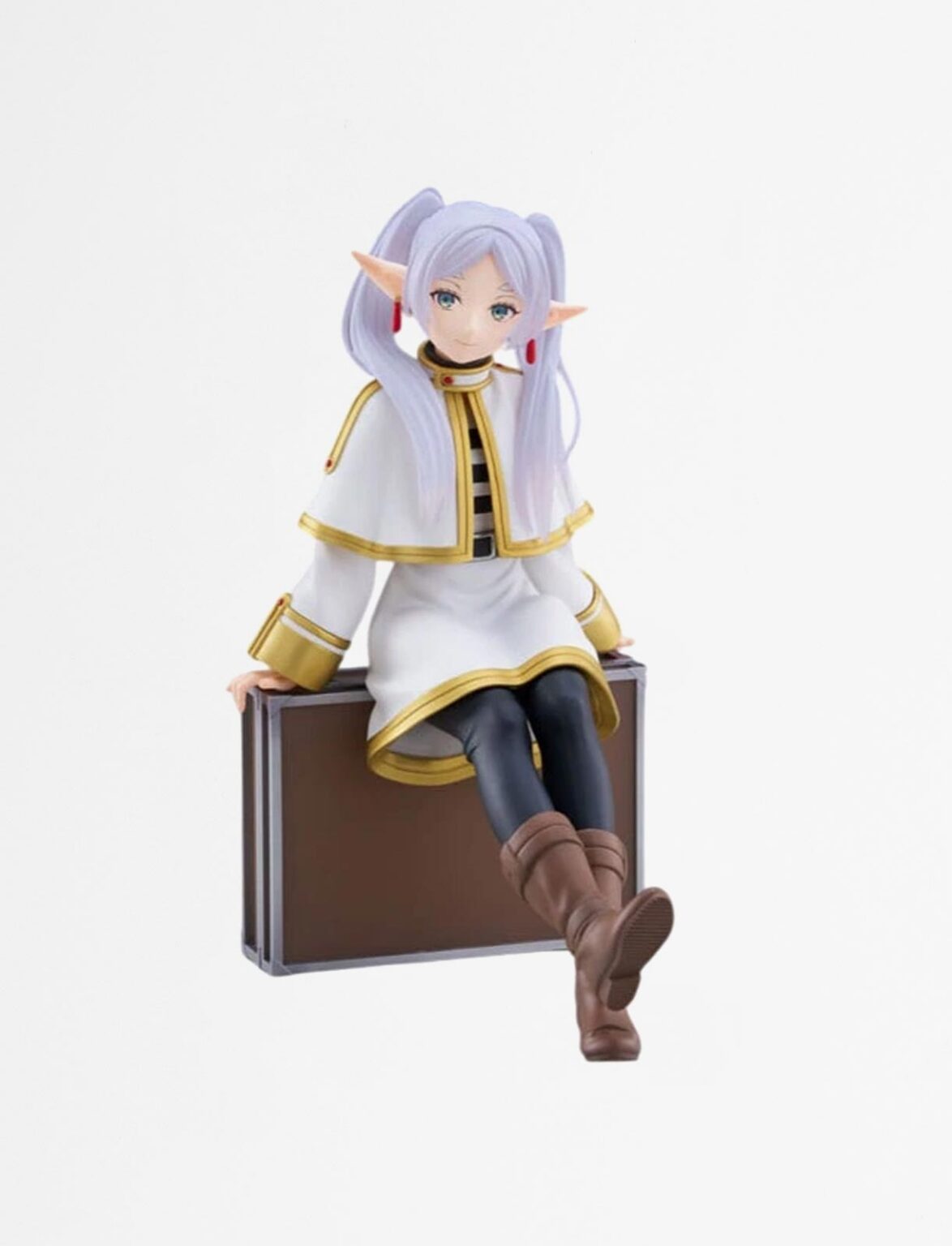 Frieren: Beyond Journey’s End Statue – Frieren Trunk Case Ver. – Poku.no